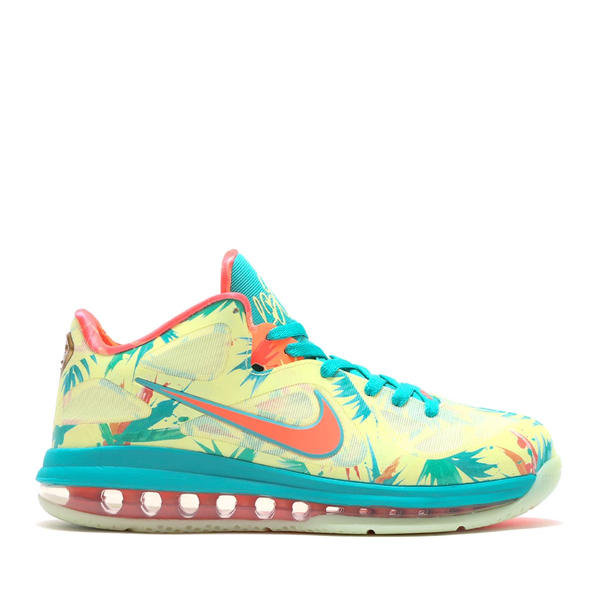 NIKE LEBRON IX LOW